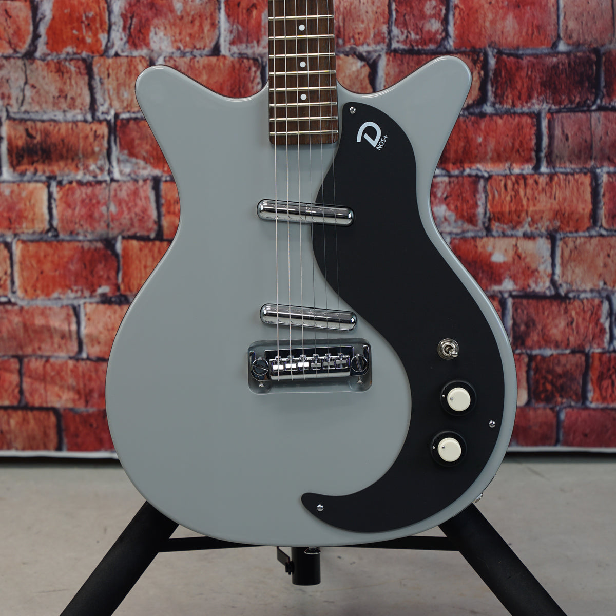 Danelectro '59M NOS+ - Ice Gray – Guitars, Basses, Keys, Synths, & More | Coalesce Music